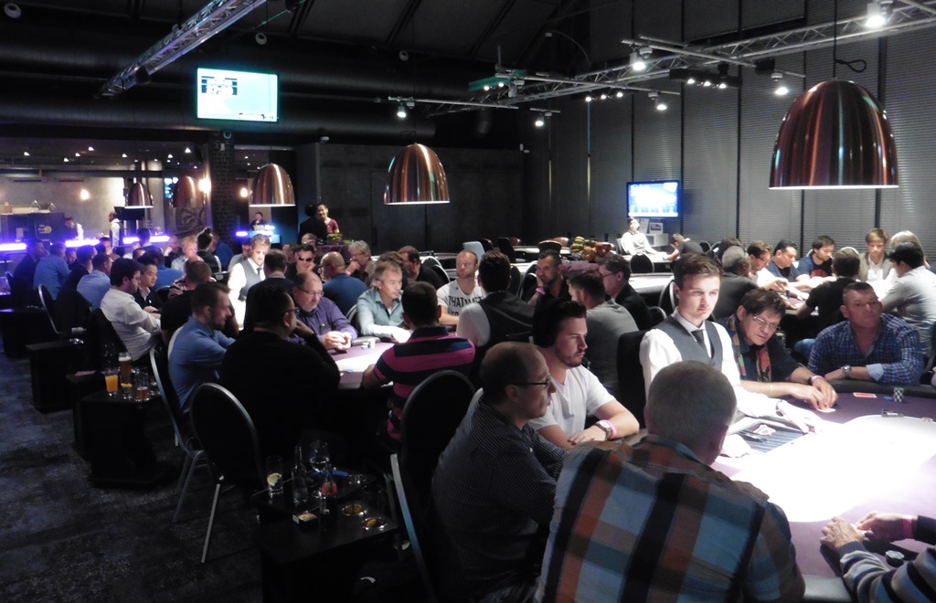 Oguz Dilgin ist der erste Chipleader der SH Meisterschaft | PokerFirma