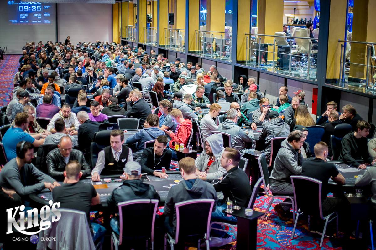 Uwe Vollmer holt die Führung beim Monsterstack Madness | PokerFirma