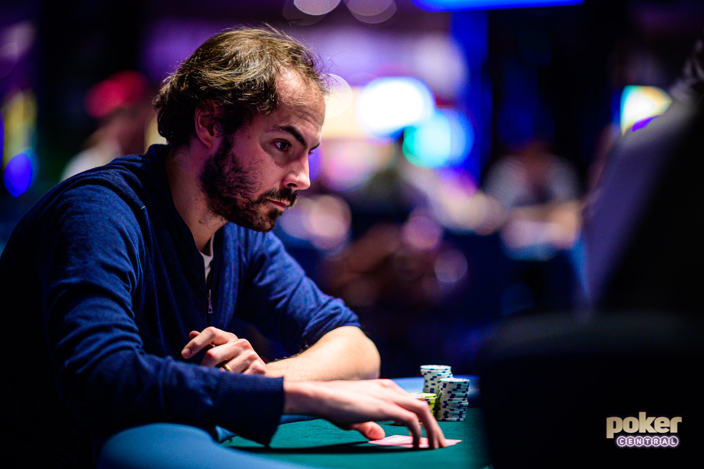 Elio Fox führt bei der Super High Roller Bowl Australia | PokerFirma
