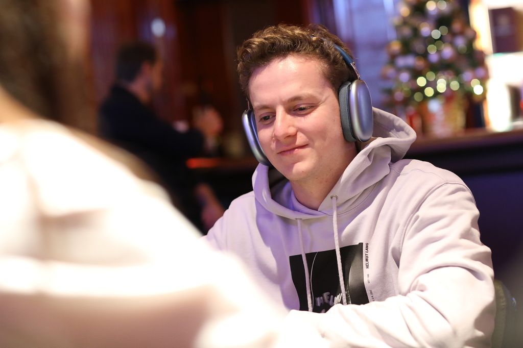 Live Poker | EPT Prag: Felix Rabas mit starkem Start beim Eureka High ...
